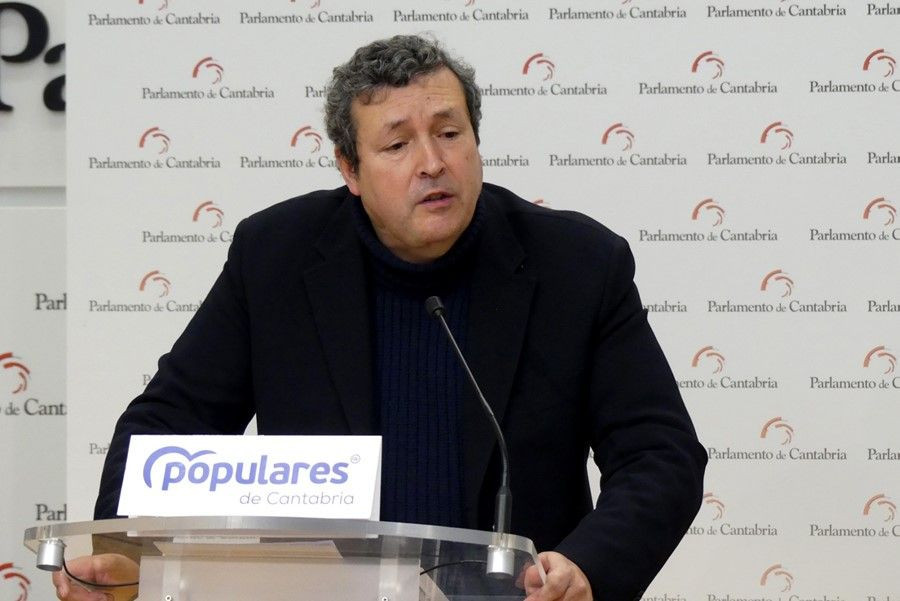 Iñigo Fernandez,PP, critica la indolencia de Gochicoa y le exige que dé ...