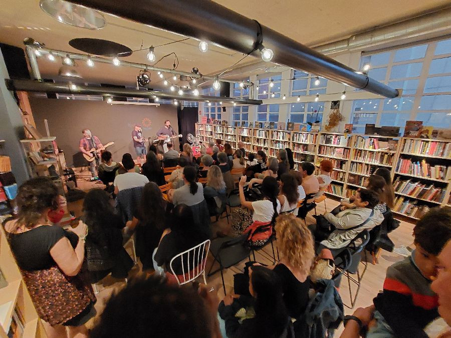 La librería santanderina La Vorágine cierra 2022 con 106 eventos ...